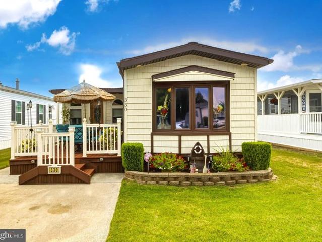 330 Grande Blvd, Rio Grande, NJ 08242