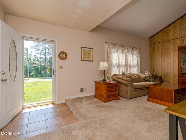 330 Diamond Road