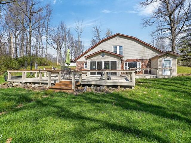 330 Duck Creek Ln, Noblesville, IN 46060