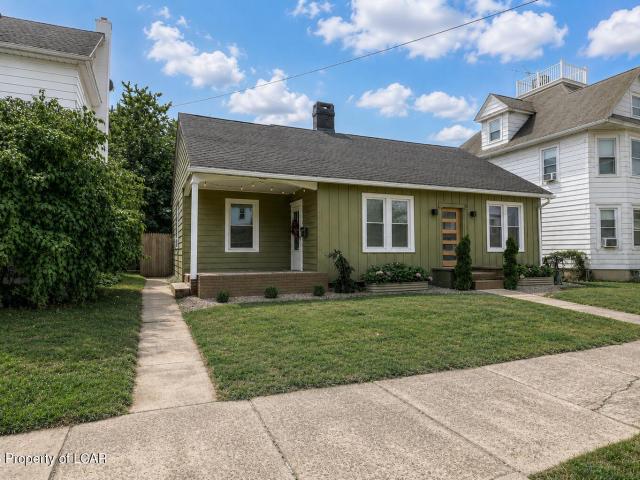 330 E 6th Street