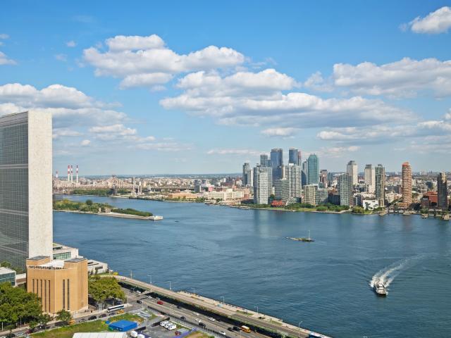 330 E 38TH Street 38M