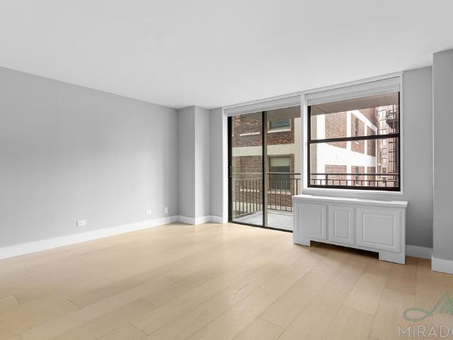 330 E 39th Street 10R