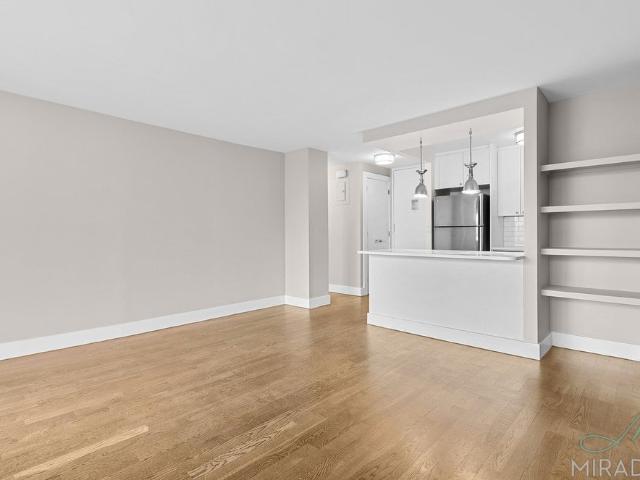 330 E 39th Street 31G