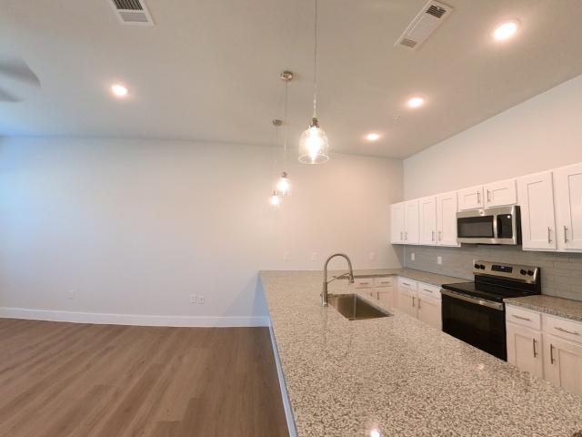 330 E Carson St, Unit 3103, San Antonio, TX 78208 | MLS #1943 | Compass