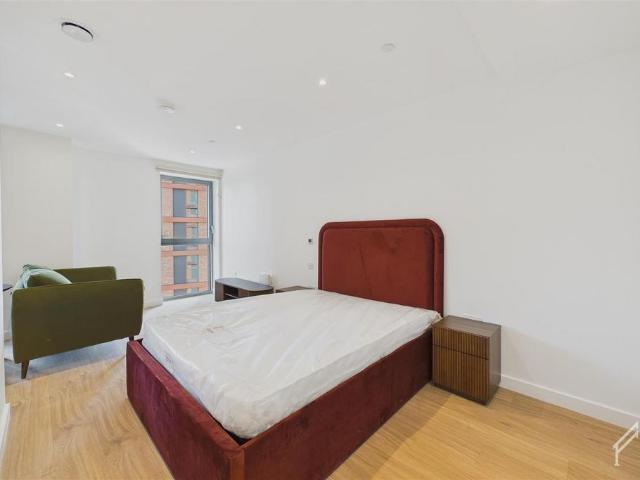 330 Ealing Road, Wembley HA0 4GS Studio to rent £1,590 pcm £367 pw