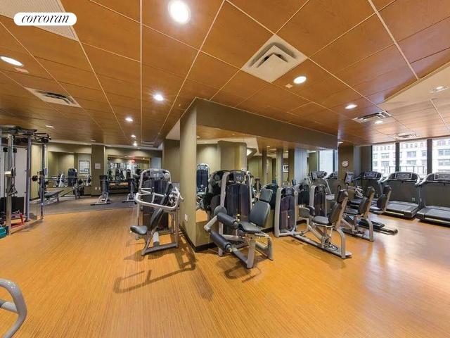 330 East 38th Street, Unit 50F