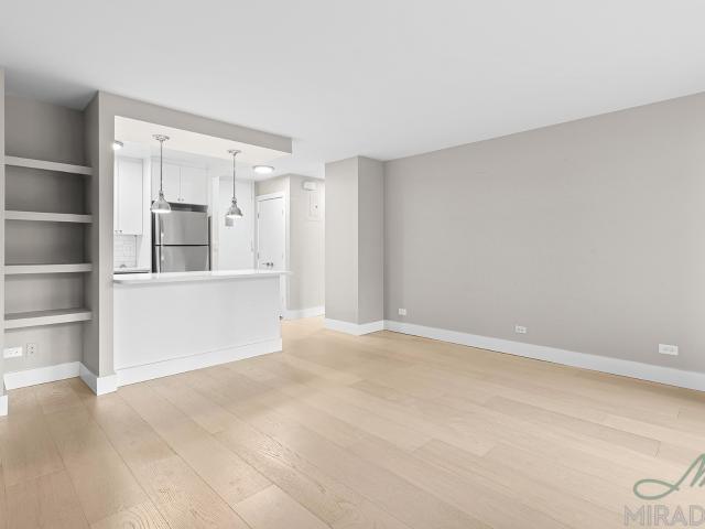 330 East 39th Street, New York, NY