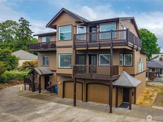 330 East Bay Dr NE, Olympia, WA 98506