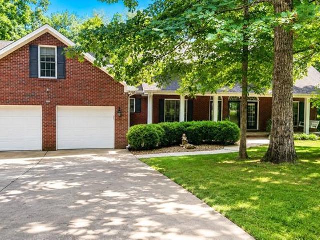 330 Fire Lake Dr, Manchester, TN 37355