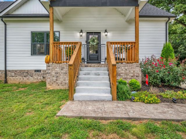 330 Kaiser Rd
