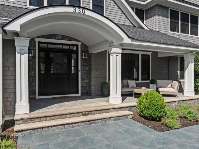 330 Hartshorn Dr