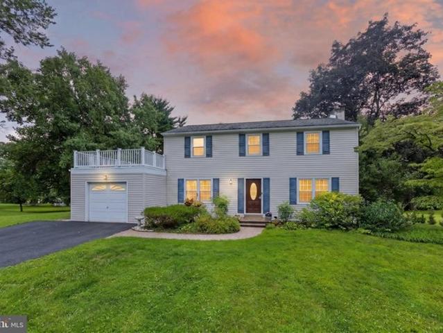 330 Huffman Dr, Exton, PA 19341
