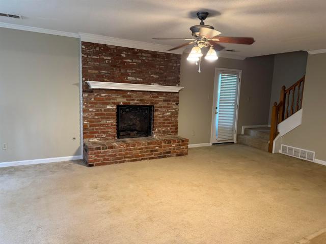 330 oakleigh dr