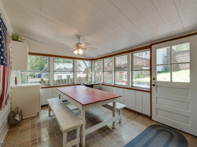 330 Lakeside Ave, Hopatcong, NJ 07821 | MLS #4023