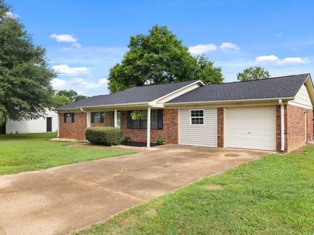 330 Leona Dr, Florence, AL 35633