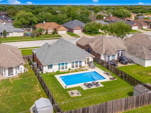 330 Macon Creek