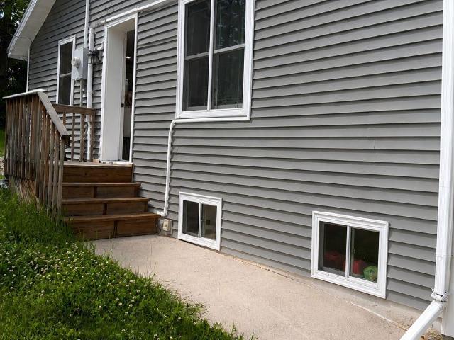 330 Main Street S