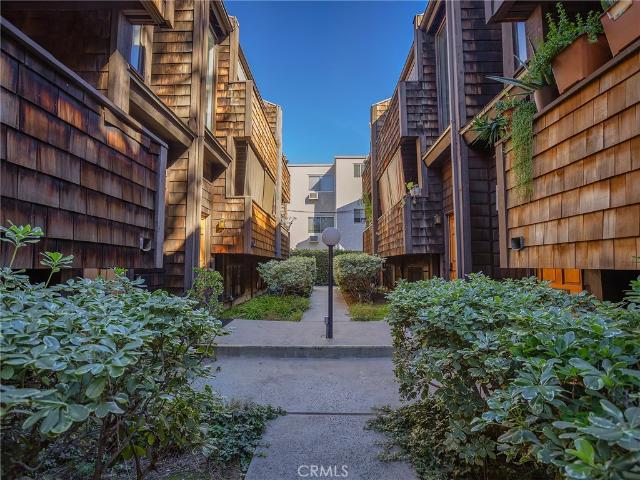 330 N 5th Street