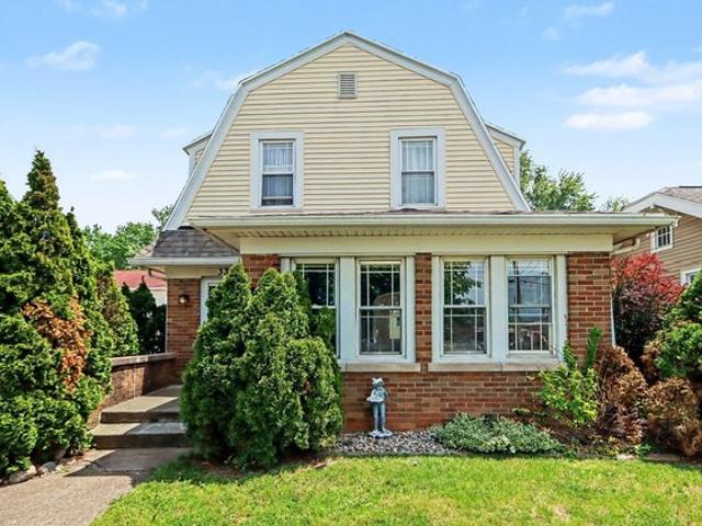 330 N Riverview Dr, Kalamazoo, MI 49004