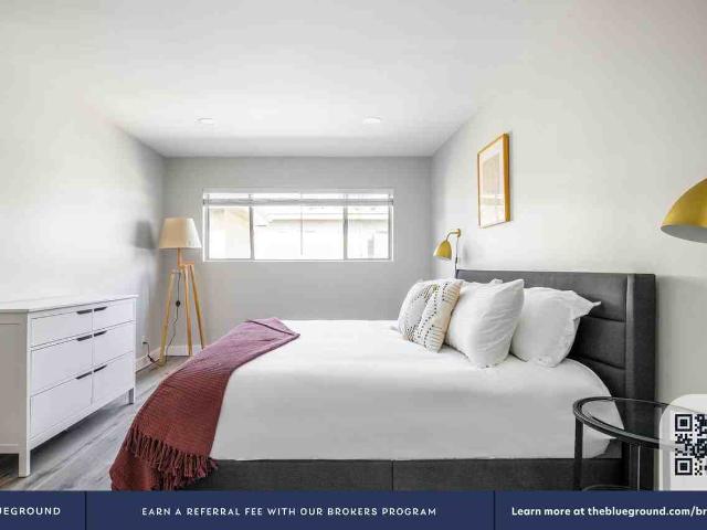 330 North Crescent Drive 1 Bedroom Apartment for Rent at 330 N Crescent Dr #400, Beverly Hills, CA 90210 Beverly Hills