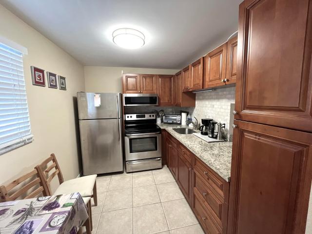 330 NE 26th Ave, Unit 406, Boynton Beach, FL 33435 | MLS #R11144 | Compass