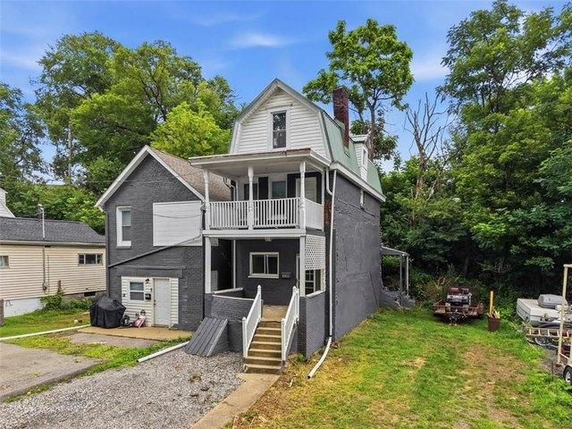 330 Nesbitt St, Carnegie, PA 15106