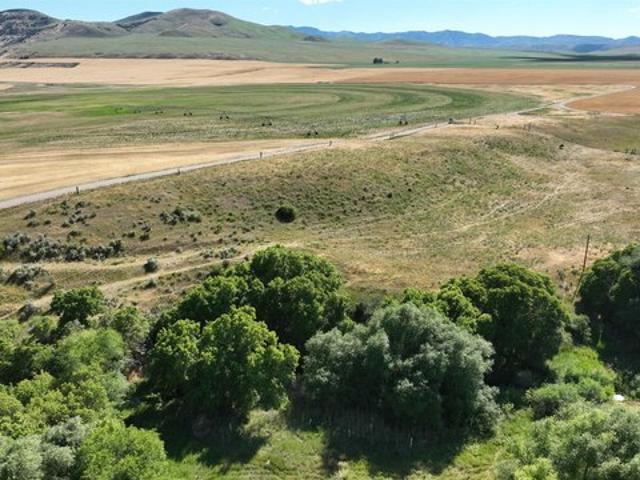 330 S 3rd E, Weston, ID 83286