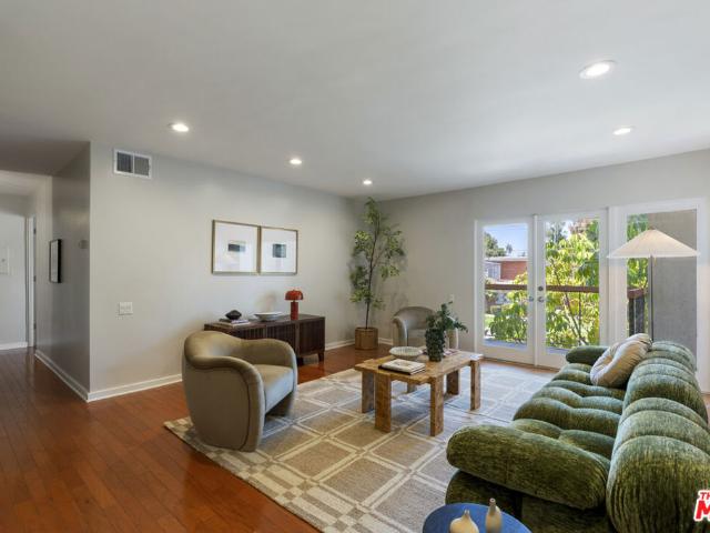 330 S Barrington Avenue 201