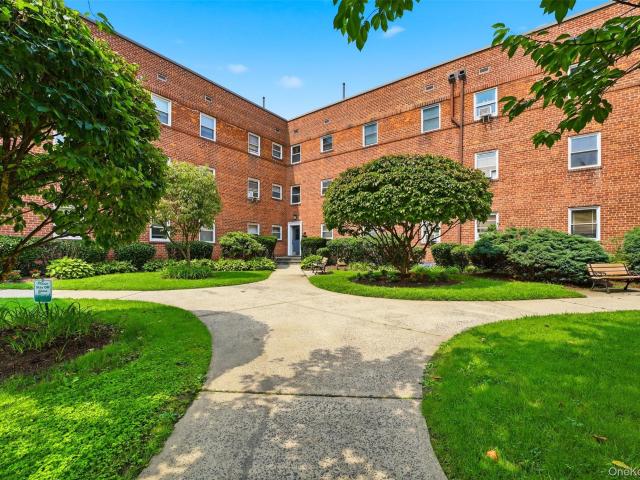 330 S Broadway B11