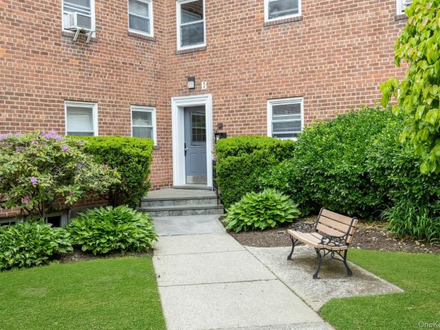 330 S Broadway B2