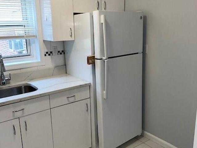 330 South Broadway D2