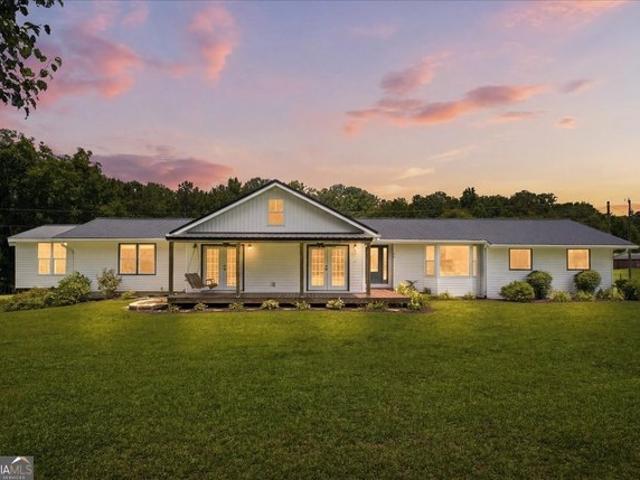 330 Sandy Lake Cir, Fayetteville, GA 30214