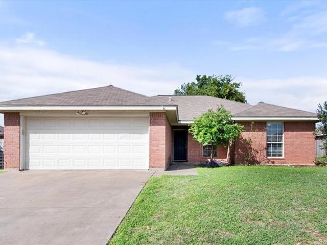 330 Schumacher Dr, Burleson, TX 76028