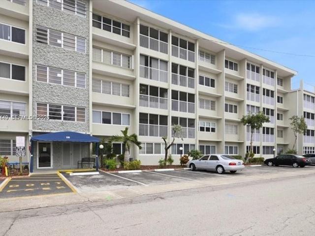 330 SE 2nd St Apt 405F, Hallandale Beach, FL 33009