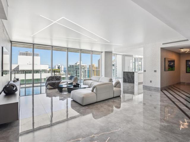 330 Sunny Isles Blvd, Unit 5UPH04, Sunny Isles Beach, FL 33160 | MLS #A11890