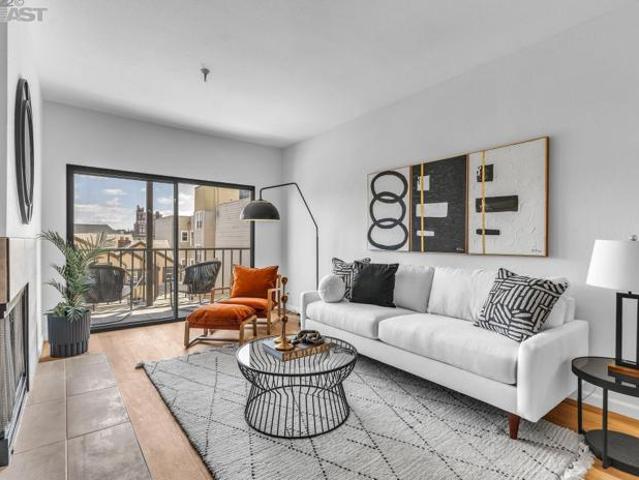 330 Park View Terrace #304 Oakland, CA 94610