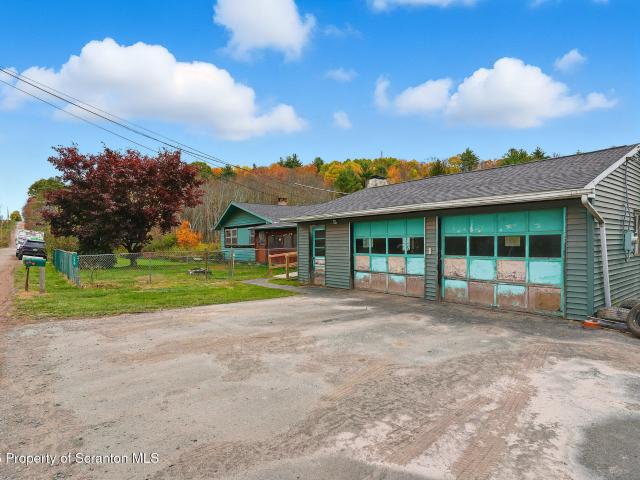 330 Pedrick Rd, Nicholson, PA 18446 | MLS #SC256002