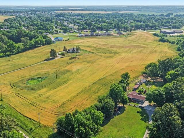 330 Pembroke Oak Grove Rd
