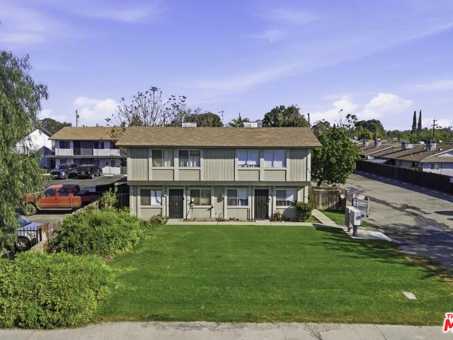330 Roberts Ln, Bakersfield, CA 93308 | MLS #26669 | Compass