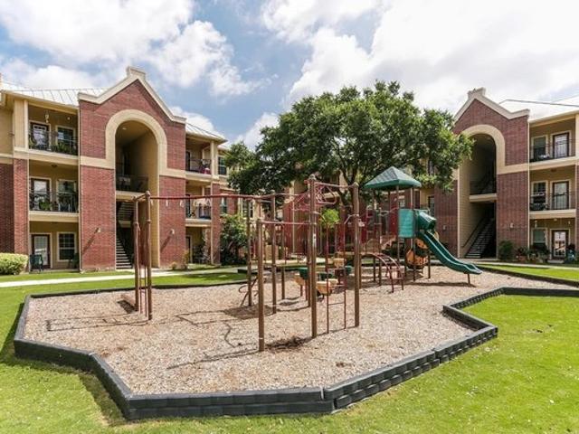 330 W Cheryl Dr, San Antonio, TX 78228