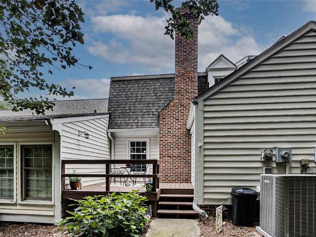 330 W Presnell Street #19