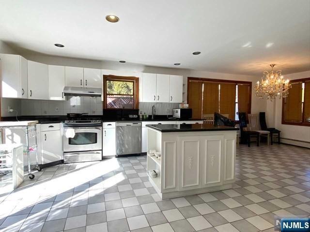 330 Westview Avenue, Fort Lee, US, NJ