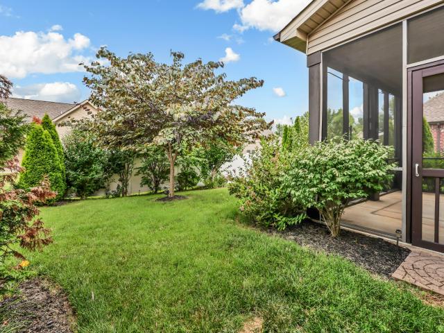 330 Turnberry Cir