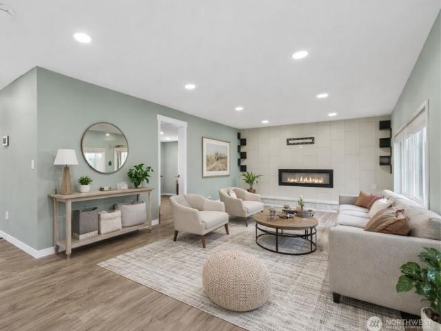 330 V Street SE