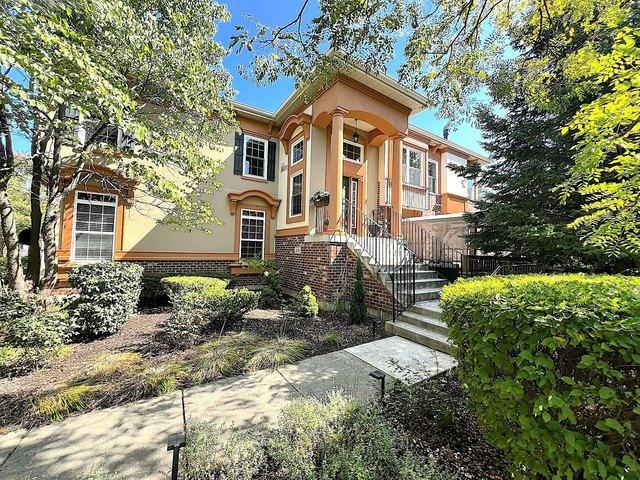 330 Veneto, Bloomingdale, IL 60108