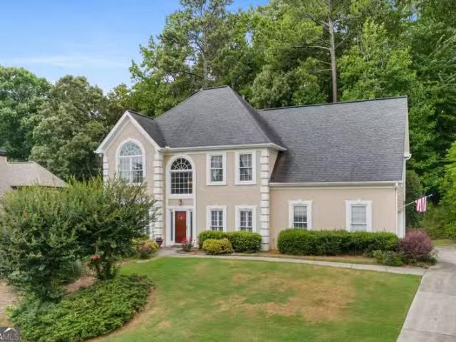 330 Vickery Cir, Roswell, GA 30075 MLS 10333845