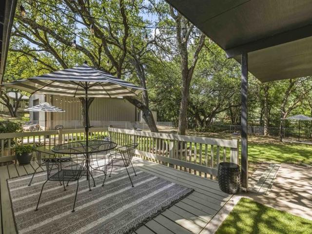 330 Yucca Dr, Kingsland, TX 78639