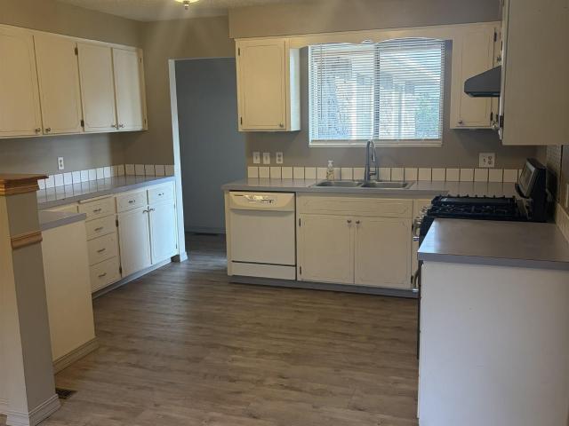 3314 Meadowlark Dr