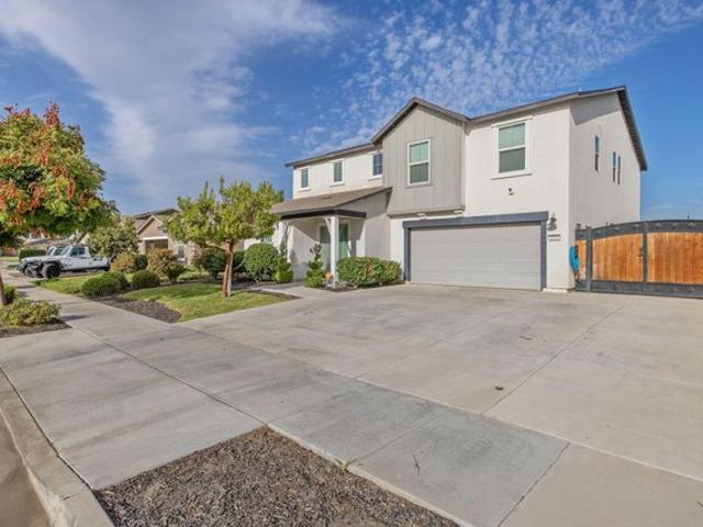 3314 N Garden St, Visalia, CA 93291