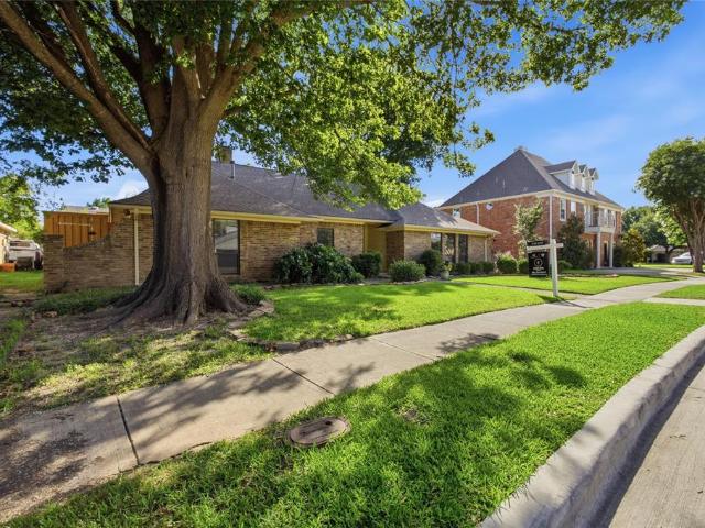 3314 Creekbend Drive